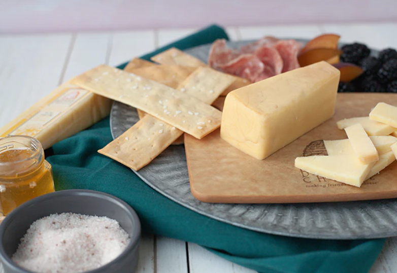 Seahive Cheddar *NEW* – J'adore Fine Cheese and Chocolate